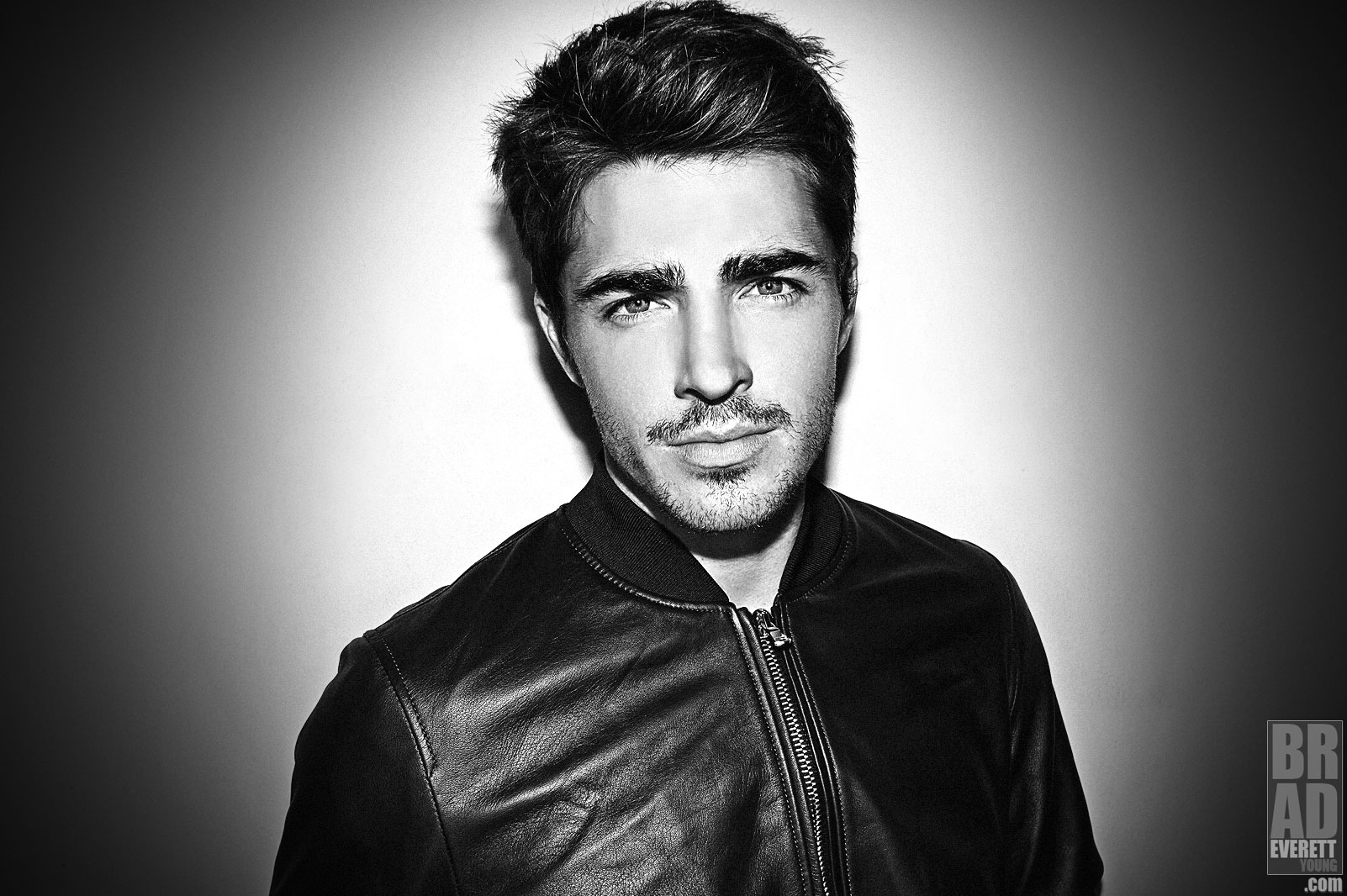 AHS Star Spencer Neville is Aaron in ‘The Sex Lives of College Girls ...